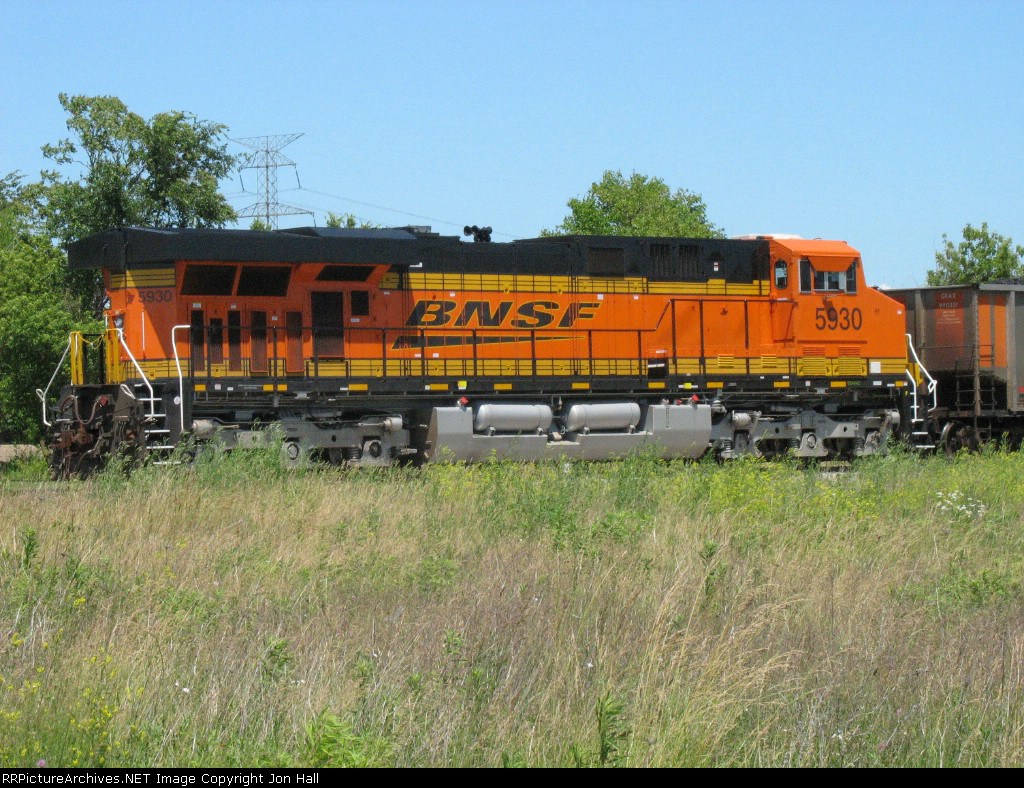 BNSF 5930